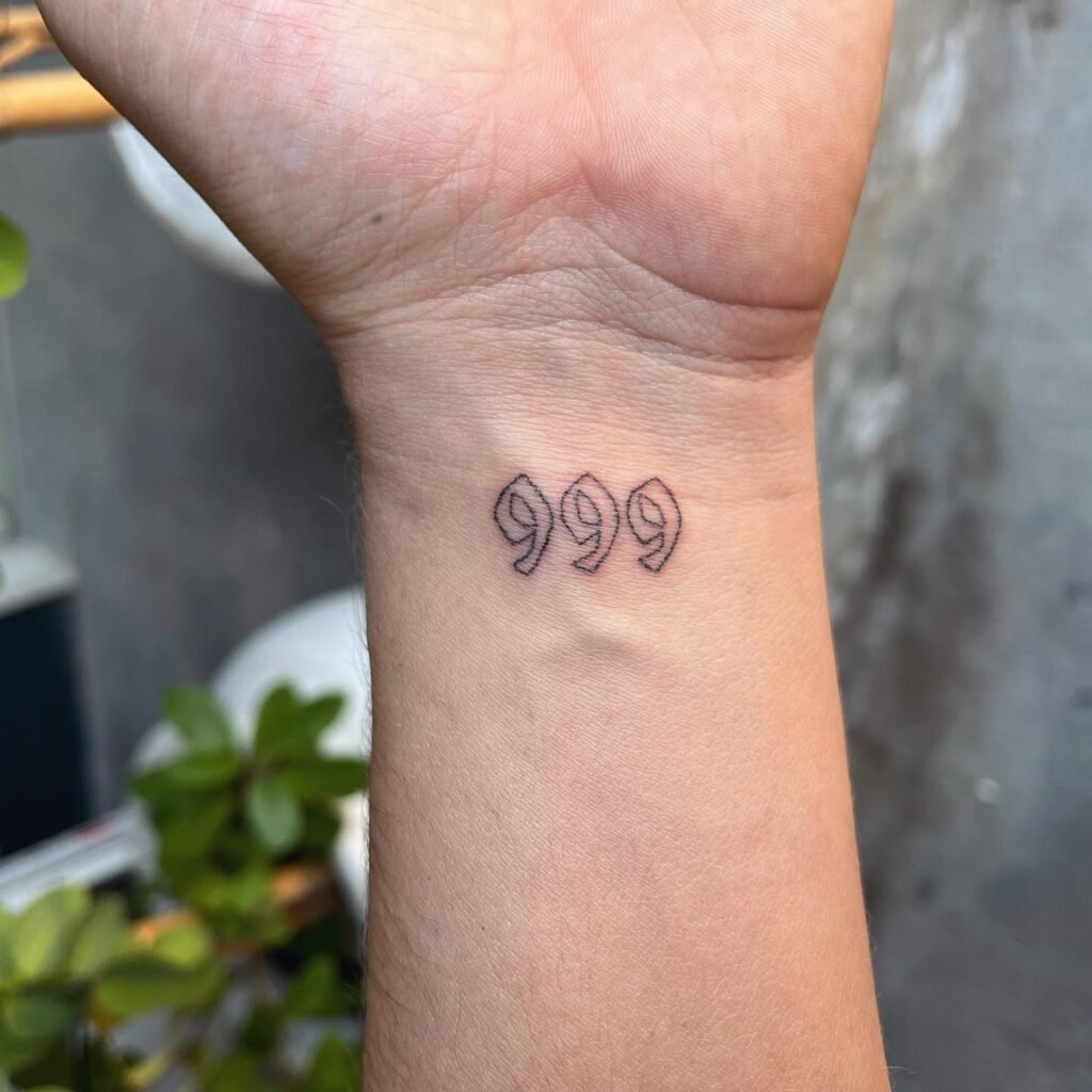 Tattoo 999: Betekenis, Symboliek en Ontwerpideeën | VEAN TATTOO - VeAn ...