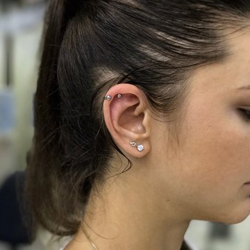 The helix piercing: Healing and Aftercare Guide & FAQs Answered - VeAn ...